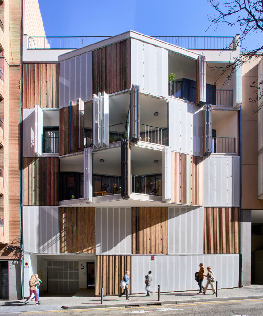 RESIDENTIAL BUILDING IN BARCELONA - Constructora d'Aro